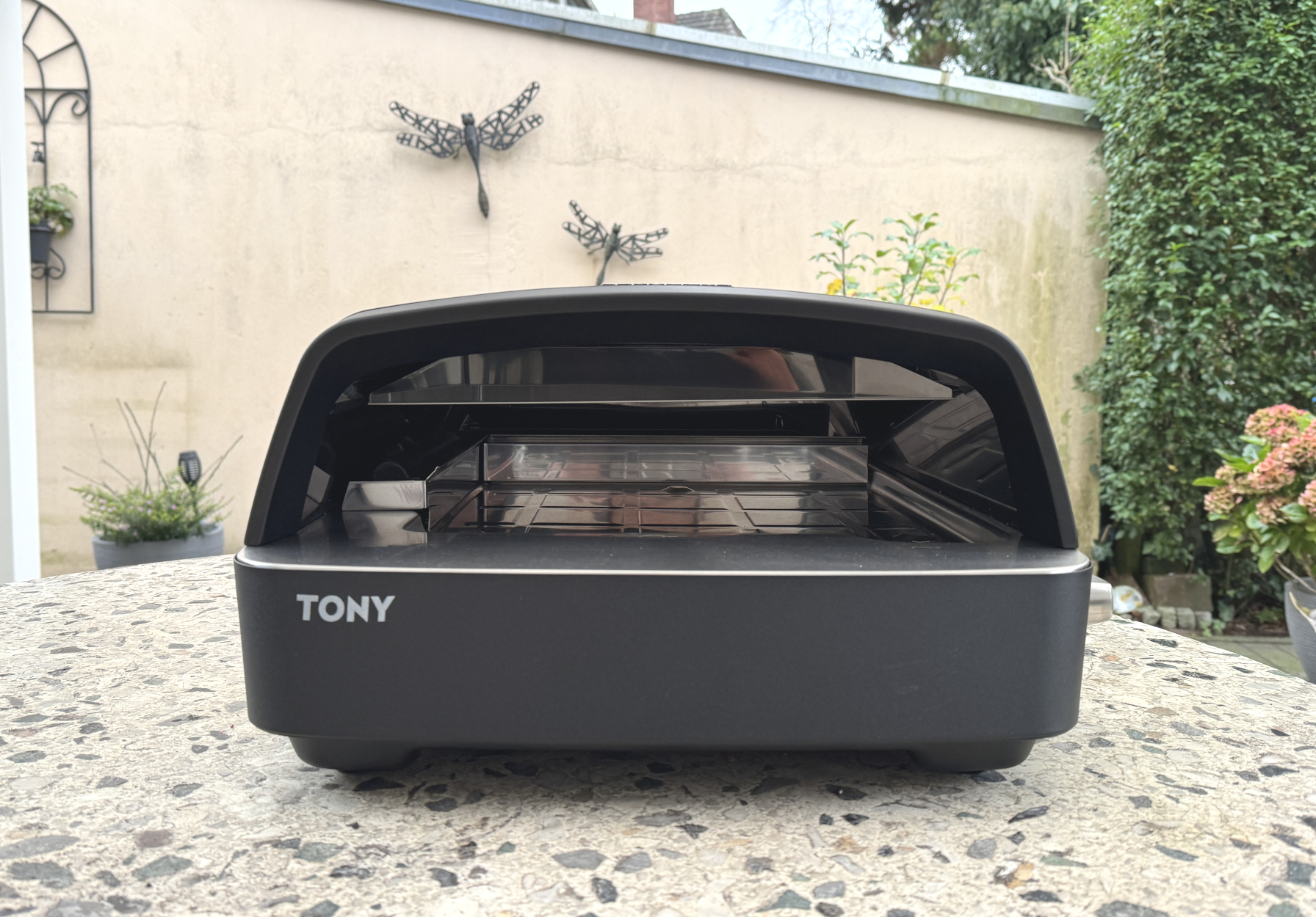 Burnhard Tony im Test: Burn Tony, Burn! - testsieger.de-Testlabor